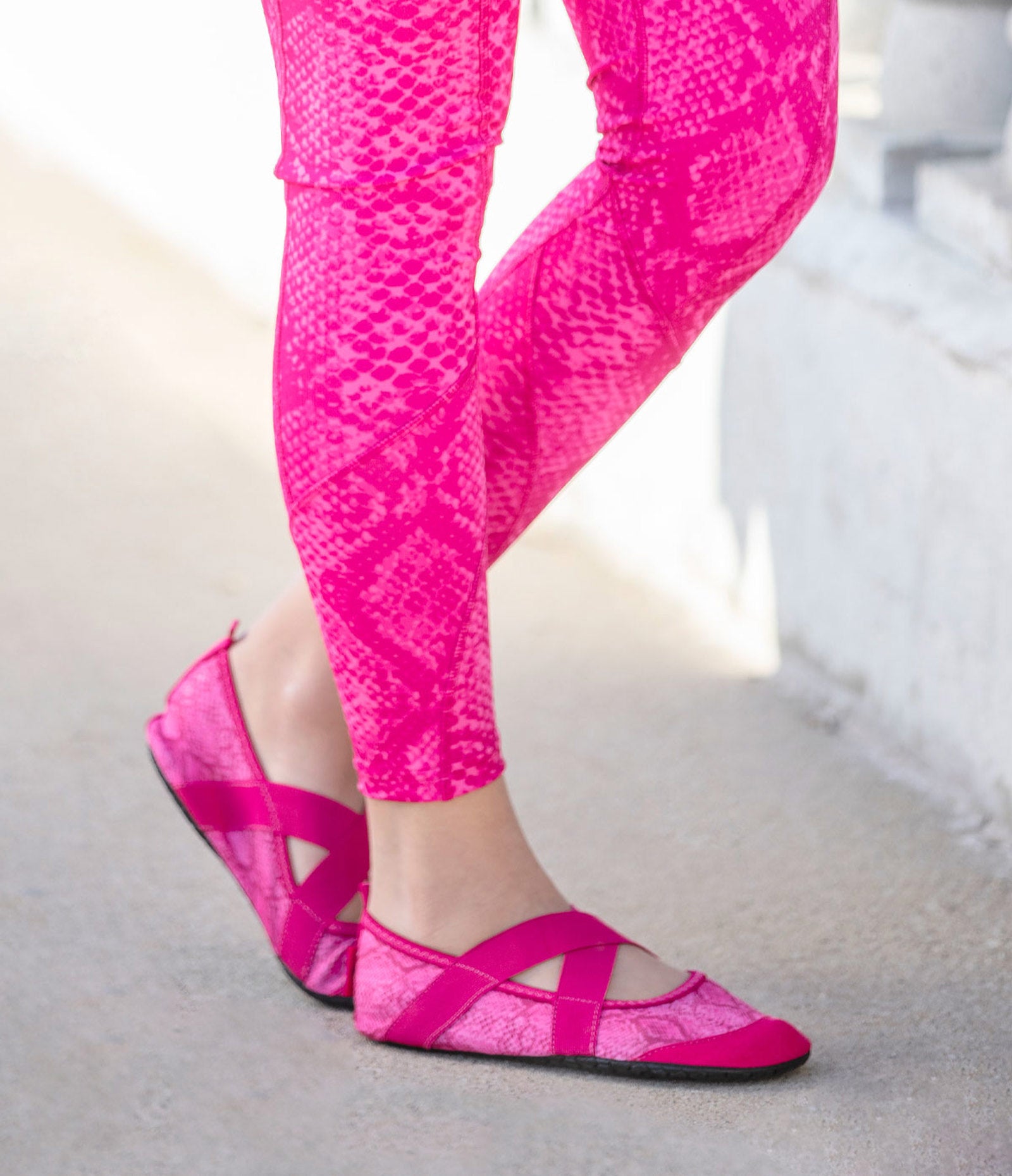 2 Colors - Fitkicks Crossover Barefoot Feel Shoes – Just Wear the Dress ...